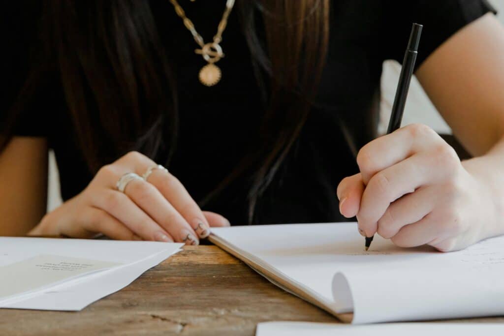 Was ist ein Manuskript? Tipps für Autor:innen und Selfpublisher